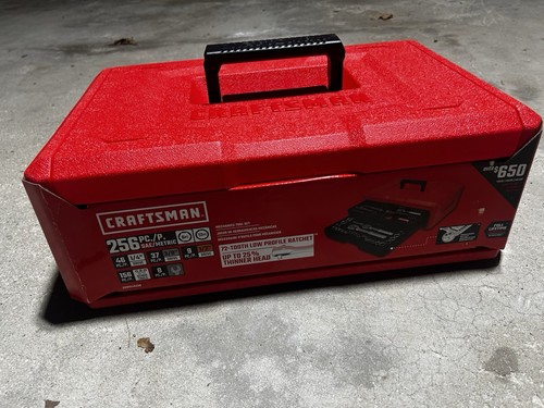 CRAFTSMAN 256-Piece Mechanics Tool Set with Sockets, Wrenches & Tool ...
