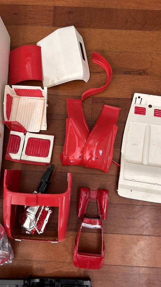 VINTAGE 1963 MONOGRAM THE BIG DEUCE CLASSIC '32 FORD ROADSTER MODEL KIT ...