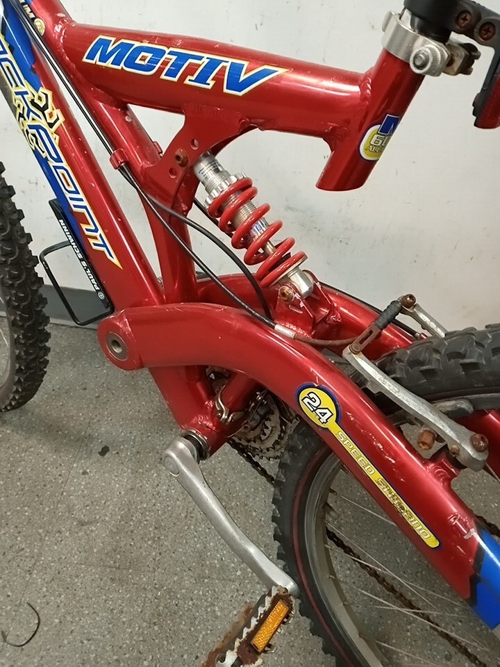 Motiv Rockpoint adult MTB, 26" wheels, 24 gears. | eBay