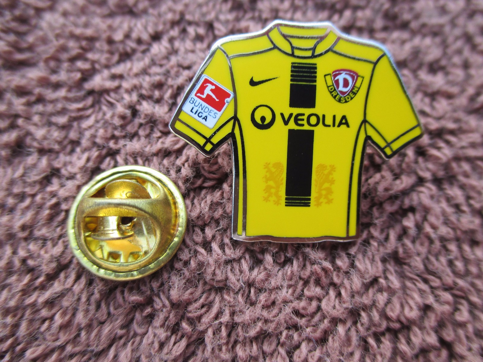 P251 PIN SG DYNAMO DRESDEN Ultras Bundesliga DFV DFB DDR Oberliga Sport ...