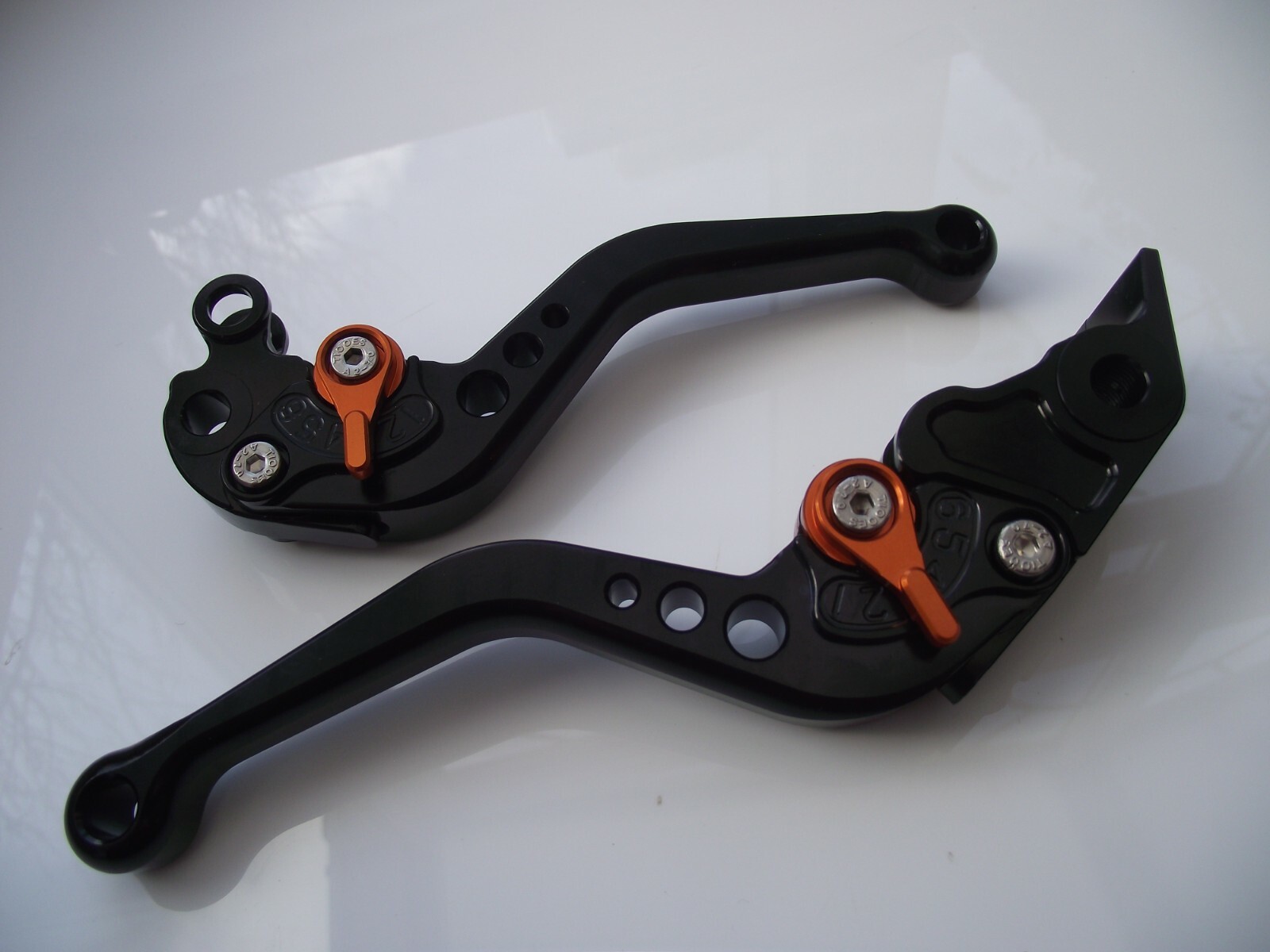 KTM 690 Duke/SMC/SMCR (2014-21) CNC levers short black orange adjuster ...