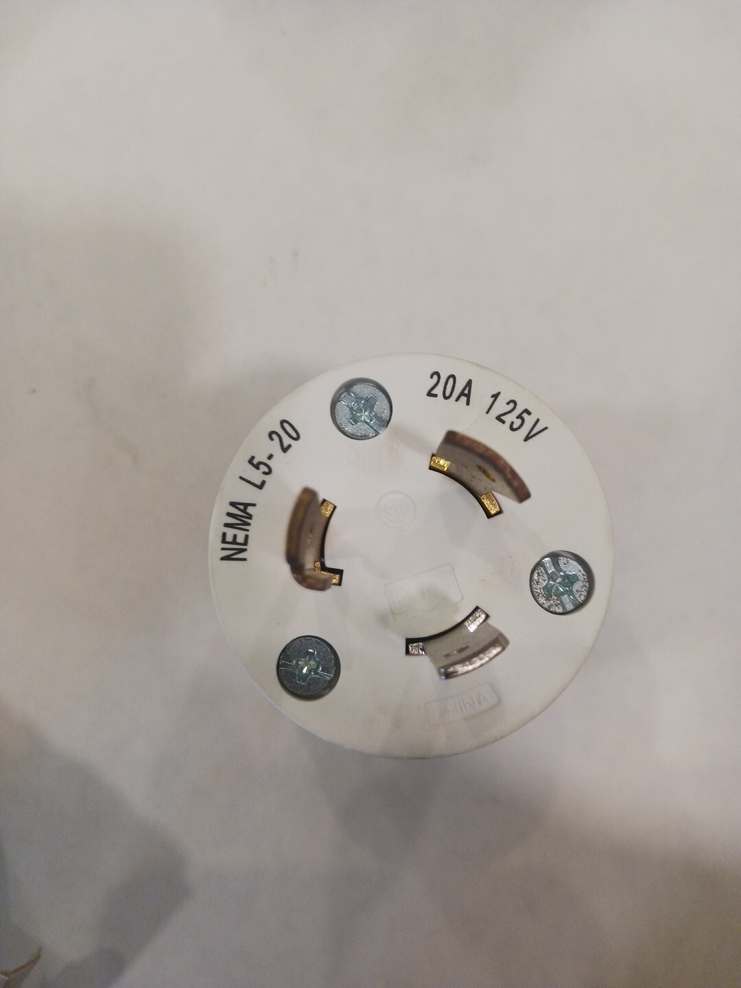 Hubbell L520P 20A 125V Locking Nylon Plug | Grelly USA