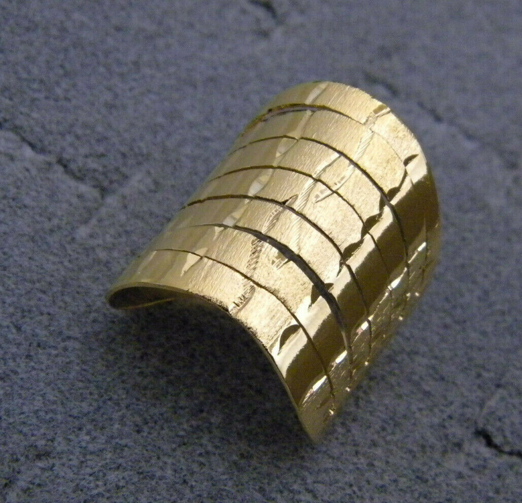 Lady's Yellow Gold Plated Shield Band Ring Size 9 New Free Shipping | eBay