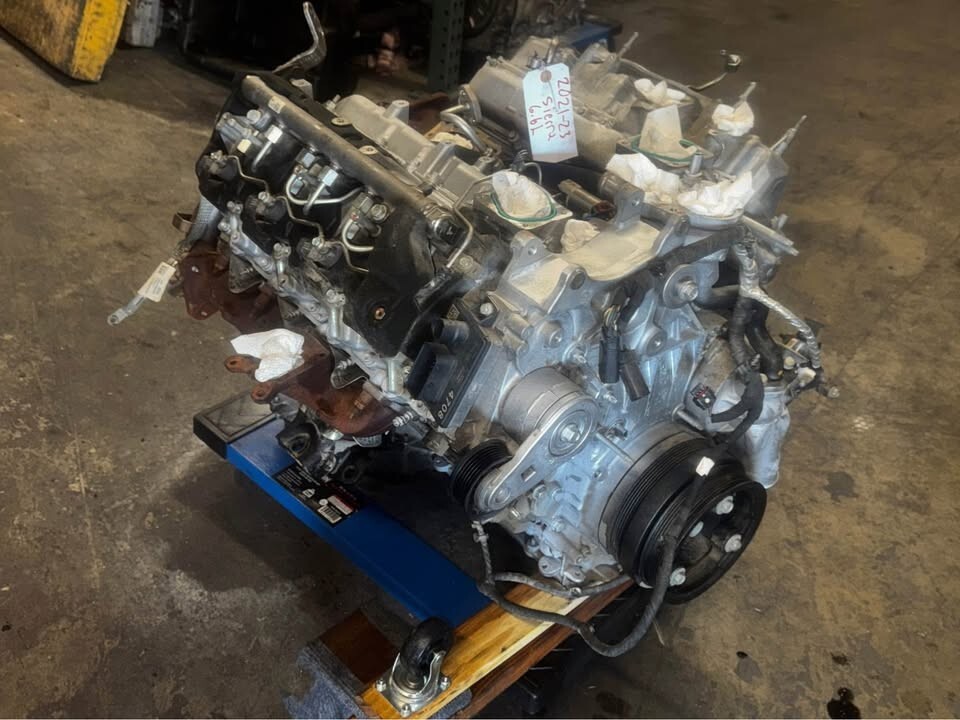 2020 2021 2022 2023 Sierra Silverado 2500 3500 6.6L Diesel Engine LP5 ...