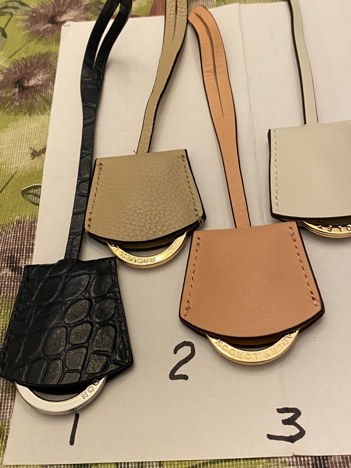 Radley London Scottie Purse Hang Tags Gold Tone Key Ring Diff Straps ...