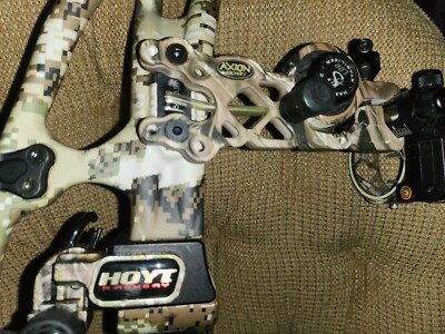 Hoyt Carbon REDWRX RX-4 Ultra 29" 70lb Right Hand (Gore Optifade ...