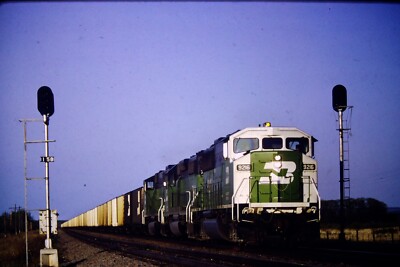Kodachrome Original Slide Burlington Northern EMD GP60 #9016 (1990) Item CC#3005 | eBay