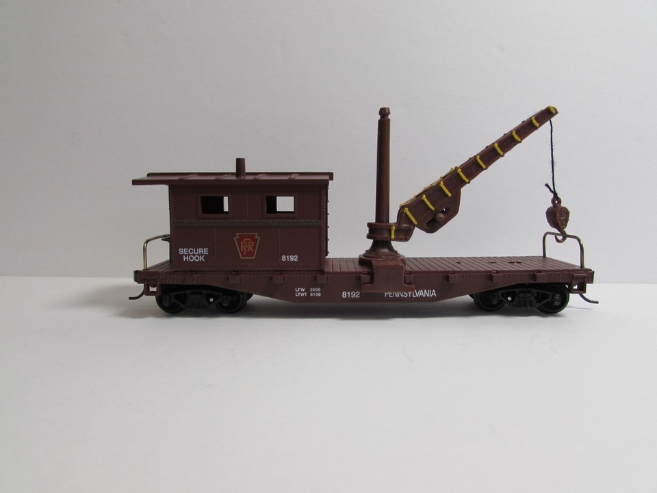 Model Power 98192 40' Work Caboose with Crane, MOW Wrecker Flatcar PRR ...