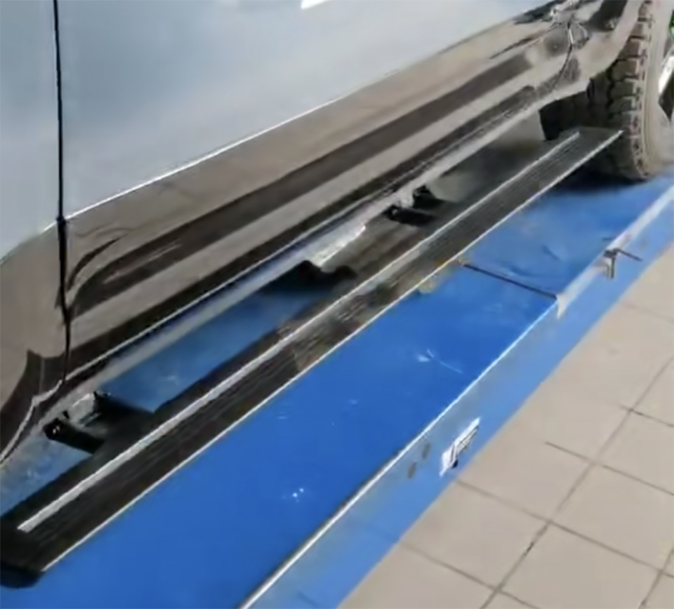 Deployable Electric Running Board Side Steps fit Defender 110 4D 2020 ...