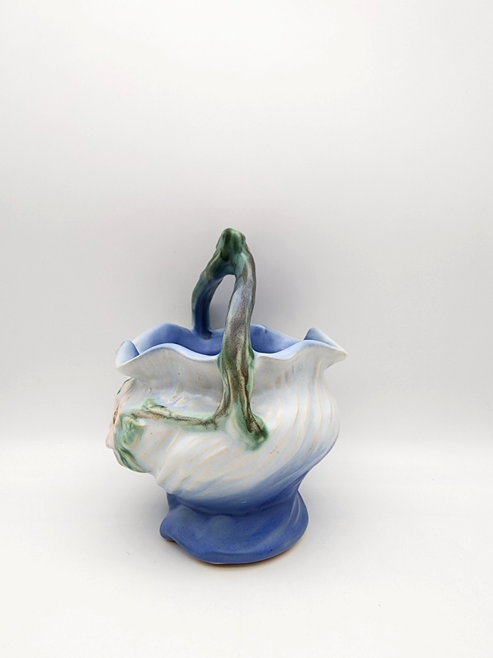 VINTAGE WELLER ROMA PATTERN BLUE & PINK FLOWER ART POTTERY BASKET VERY ...