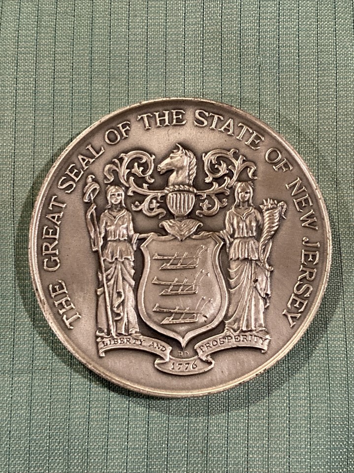 Big! FINE SILVER .999 NEW JERSEY BULLION MEDALLION 135.9g. 2.5 ...