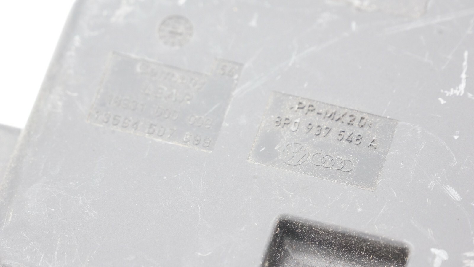 2003-2009 VW Golf Mk5 R32 Battery Fuse Box Terminal OEM Genuine 8P0 937 ...