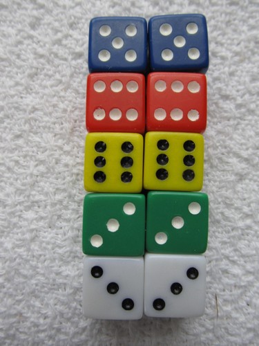 LOT OF 10 BOARD CARD GAMES REPLACEMENT PIECES PLASTIC DICE MULT COLORS ...