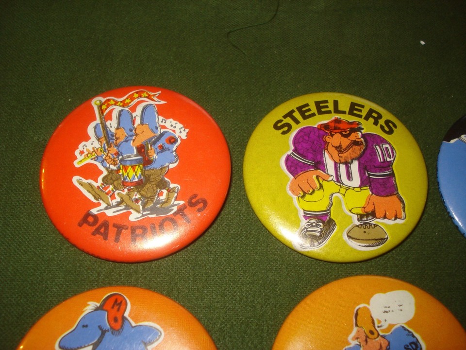 VINTAGE 1972 NFL TEAM PINBACK LOGO BUTTONS 18 DIFFERENT TEAMS 2.5 ...