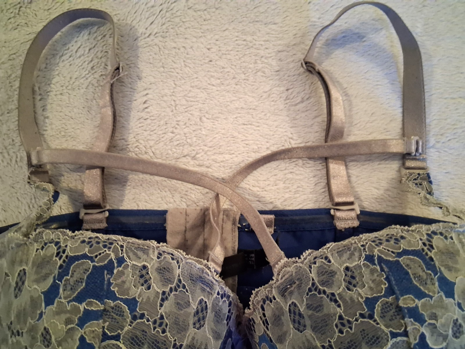 TORRID Curve Strapless pushup Bra UW blue lace 42B comes with straps | eBay