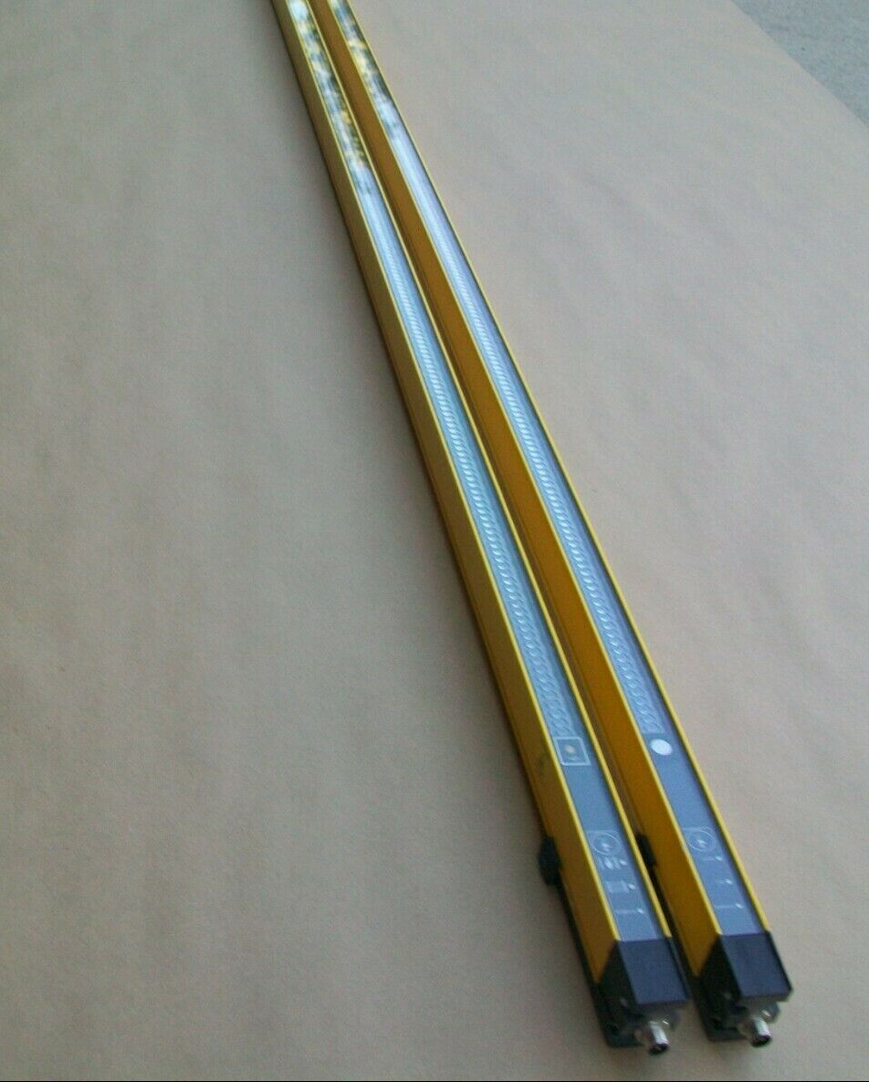 Allen Bradley Guardshield Light Curtain Set 445L-T4S1800YD & 445L ...