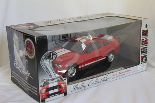 Shelby Collectables 07 Shelby GT500 in Red White 1:18 Scale | eBay