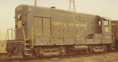 Norfolk and Western Diesel Locomotive 2142 | eBay