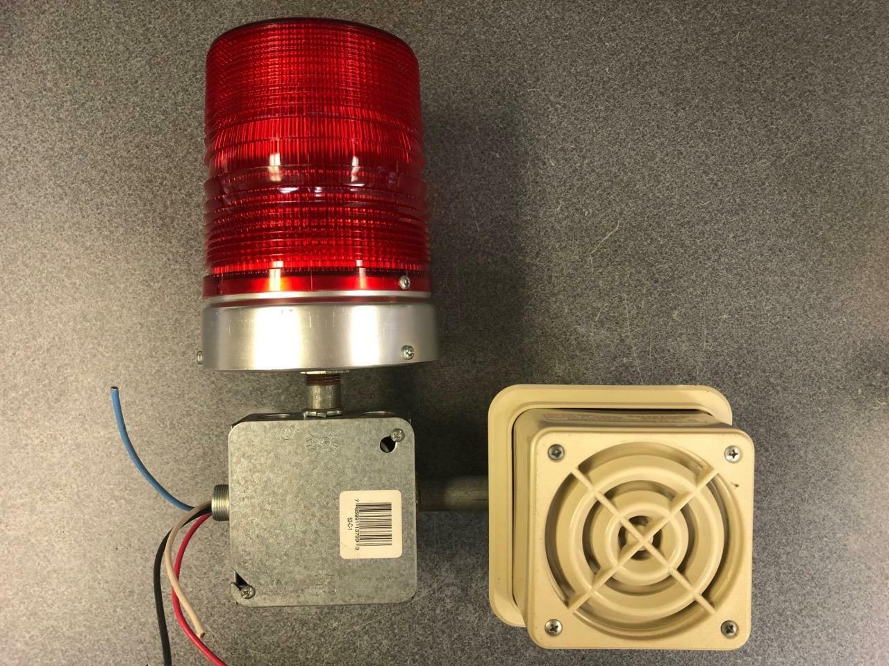 Federal Signal Red Beacon 131DST, w/ SelecTone 50GC Speaker Signaling ...