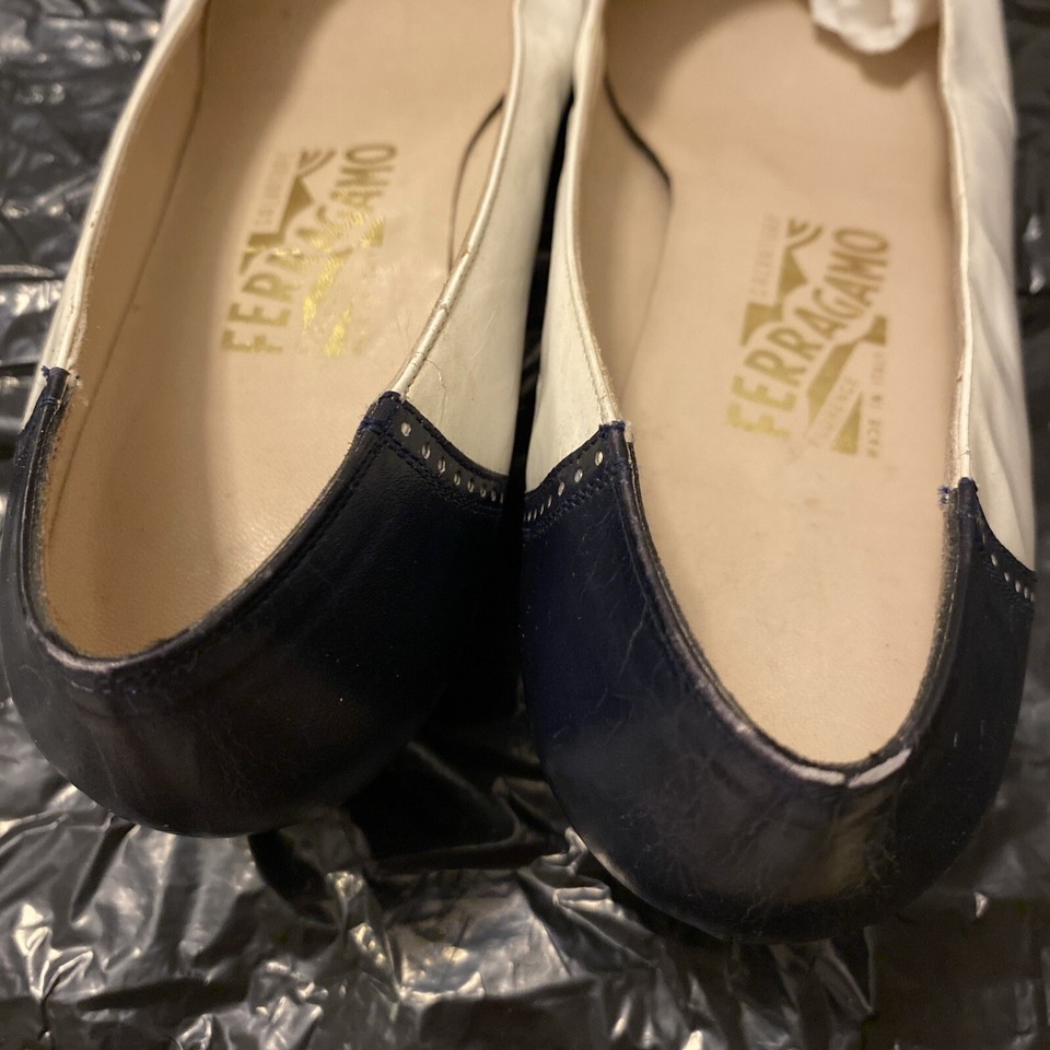 Salvatore Ferragamo Women Size 91/2B White Navy Leather Cap Toe Heel ...