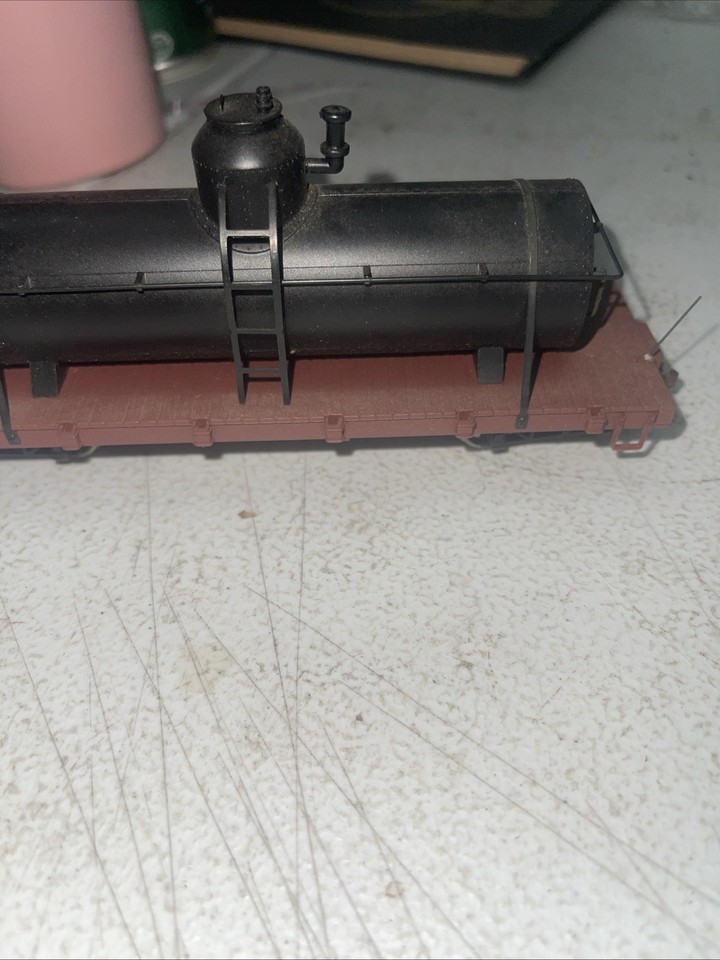 On30 Scale 2-Rail Bachmann Spectrum 27199 Painted, Unlettered Tank Car ...