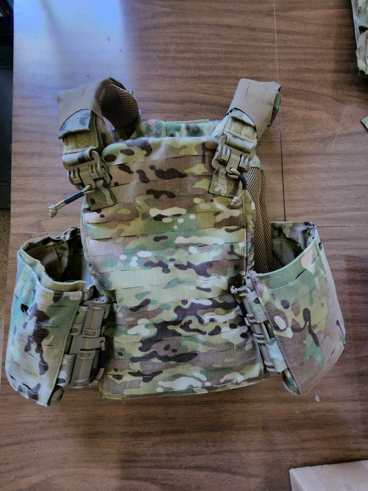 2021年最新海外 FIRST SPEAR プレートキャリア Strandhogg レンジャーグリーン Sサイズ ファーストスピア kids ...