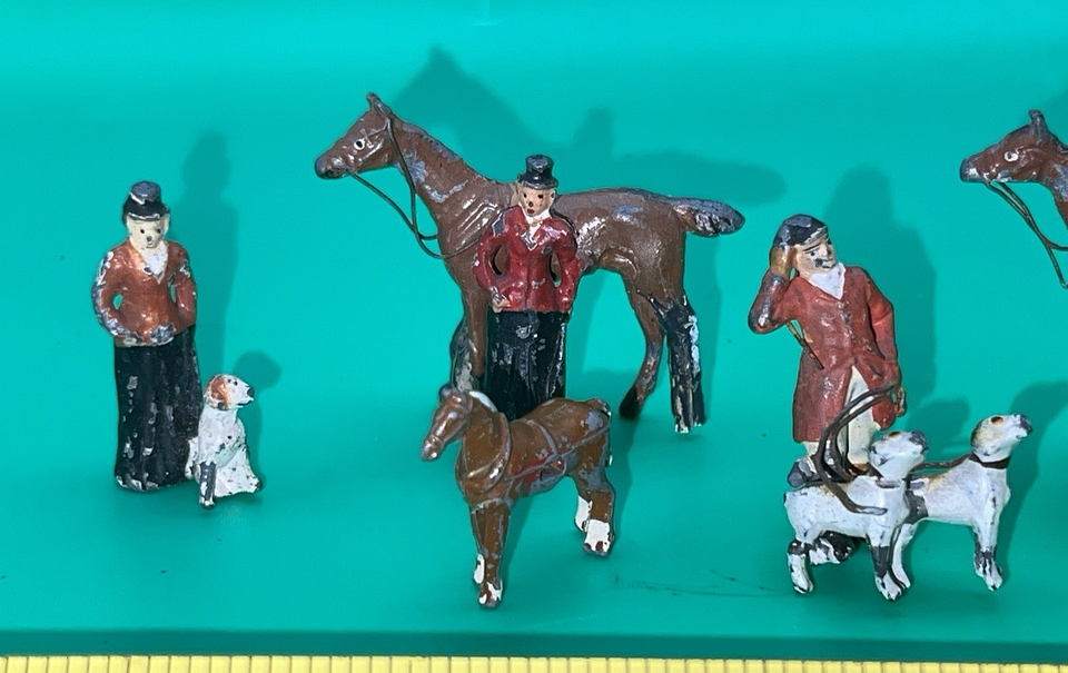 Britains (?) Lead Hunting Set - 5 Pieces | eBay UK