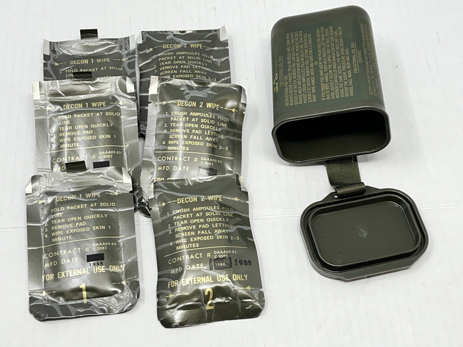 DECONTAMINATION KIT PERSONAL M258A1 COMPLETE NOS 1980's M17 M17A2 M40 ...
