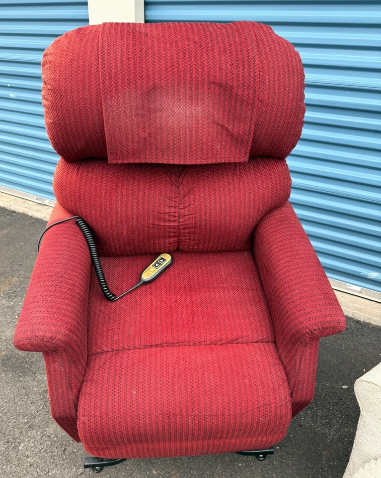 Golden and La-Z-Boy Lift Chairs with Remote Control | eBay