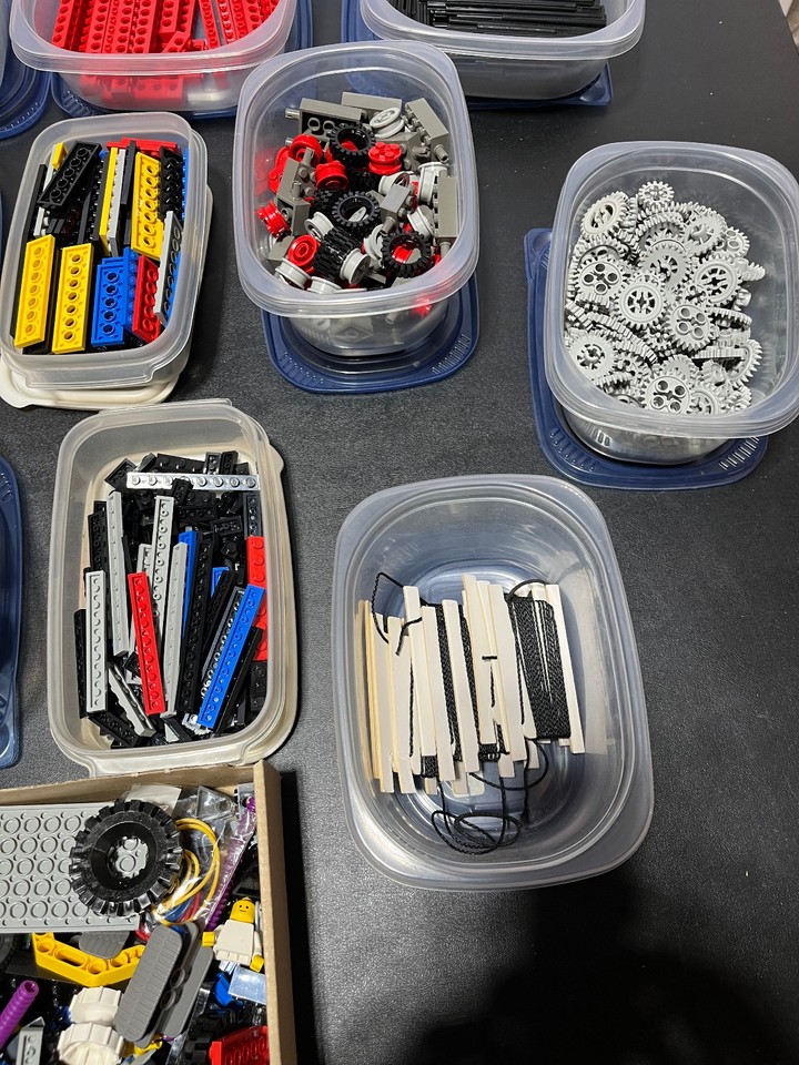 Lego Technic 20 lbs Bulk Lot Gears Pins Axles Connectors plus 2 storage ...