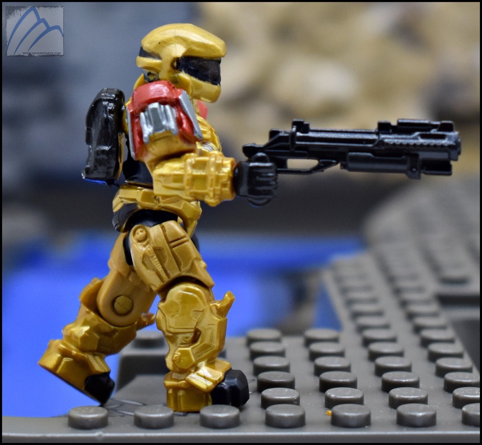 HALO MEGA BLOKS UNSC GOLD SPARTAN GRENADIER W/ GRENADE LAUNCHER ...
