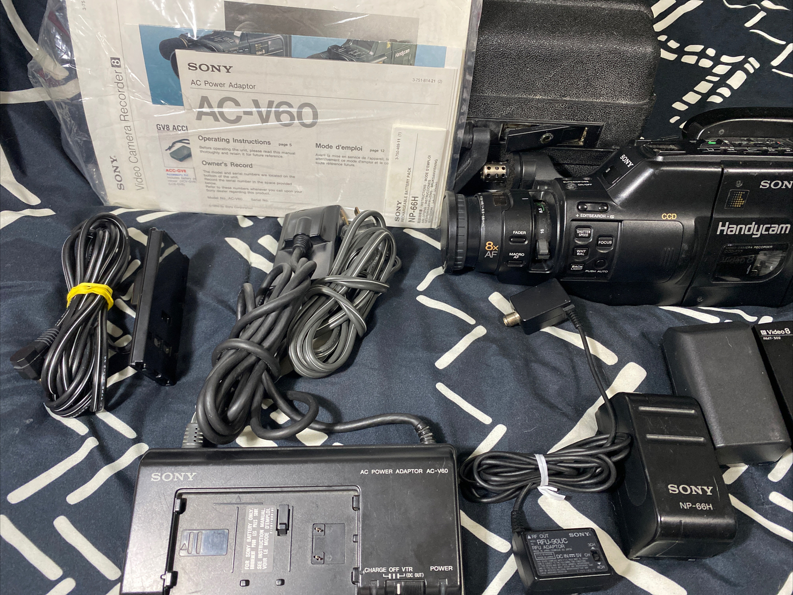 Sony Handycam CCD-F55 Video 8 Camera Recorder Bundle Lot W/Charger ...