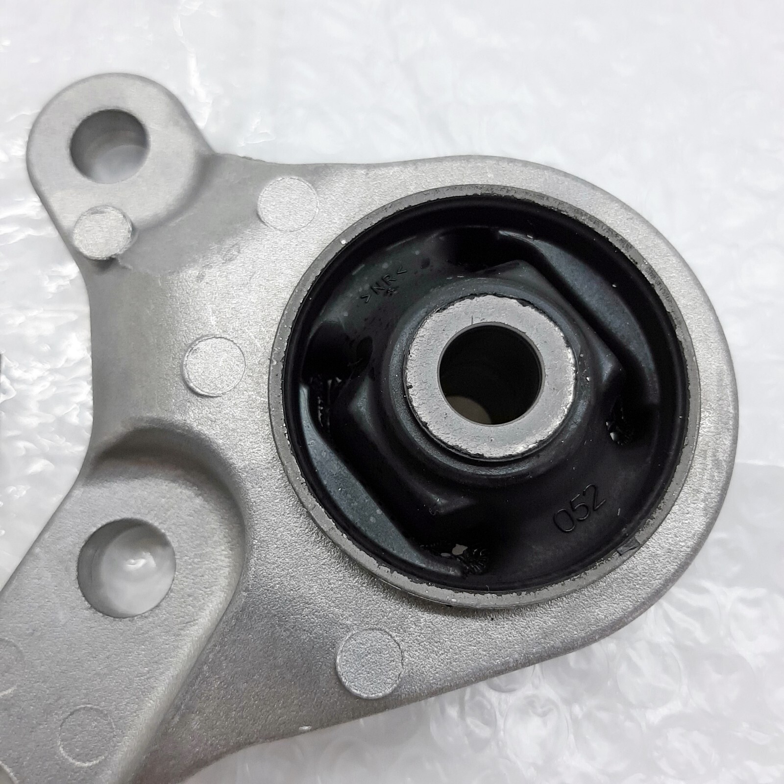 MITSUBISHI Outlander PHEV Mounting 3517A053 Genuine OEM New Japan | eBay