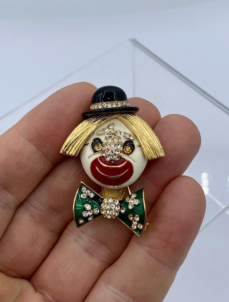 CINER 'COCO THE CLOWN' ENAMEL RHINESTONE CLOWN FACE B… - Gem