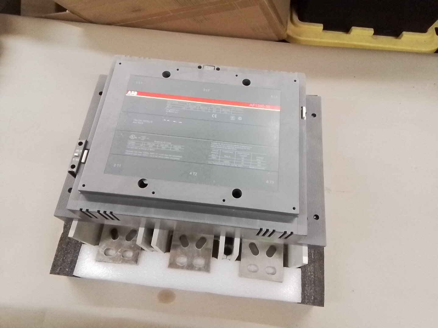 ABB Contactor AF1350-30-11 1350A 600V AC with 100-250v DC coil 1000HP 3 ...