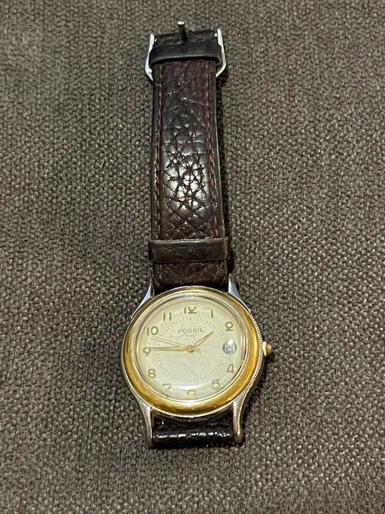 Fossil Authentic Men's Two Tone Watch VT-2451 - Gold Bezel Silver Case ...