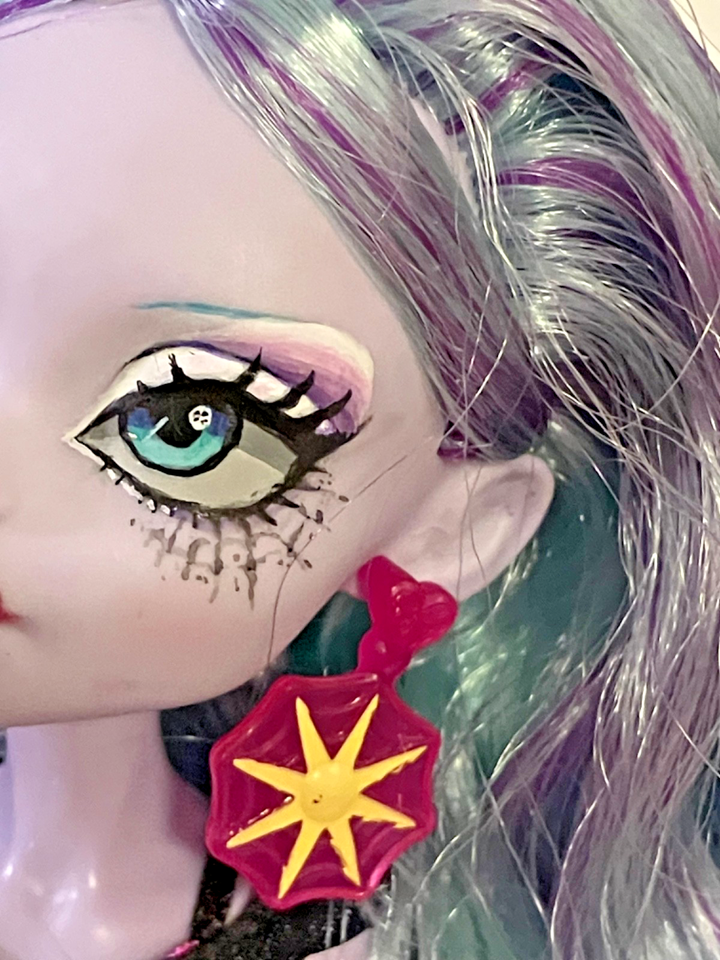 Monster High G3 Twyla Boogeyman repaint OOAK custom doll | eBay