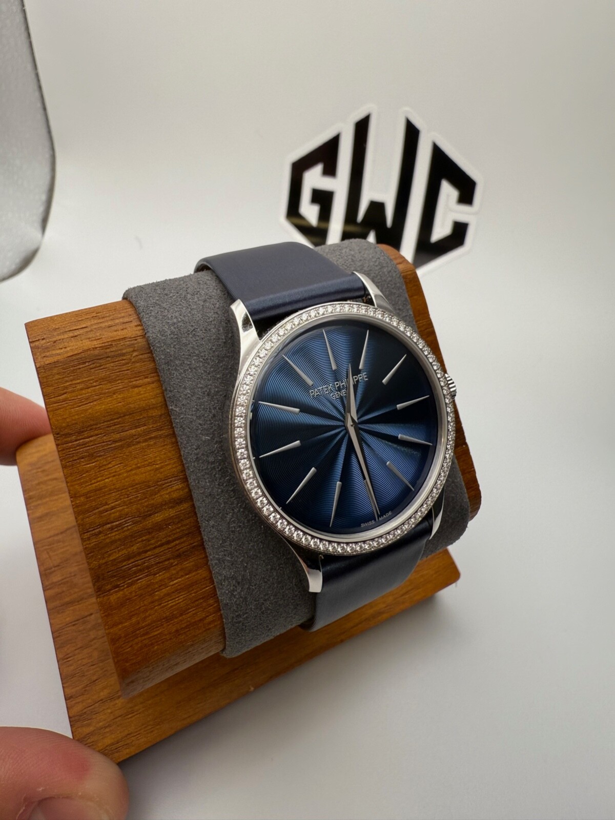 Patek Philippe Calatrava 4997/200G Diamond Blue Dial … - Gem