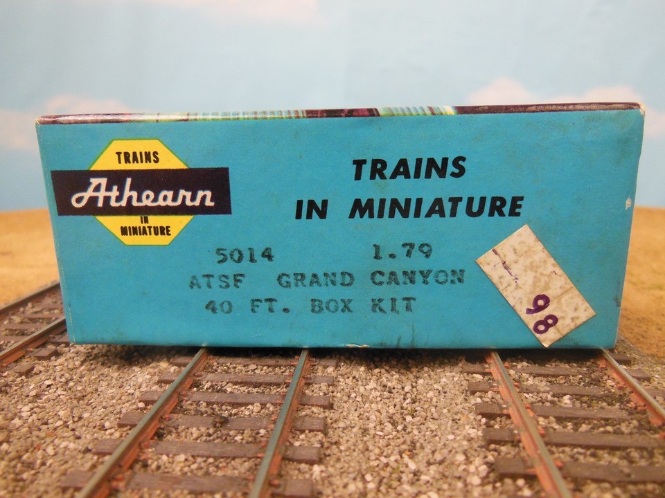 HO SCALE ATHEARN 5014 ATSF SANTA FE GRAND CANYON 40' BOX CAR KIT | eBay
