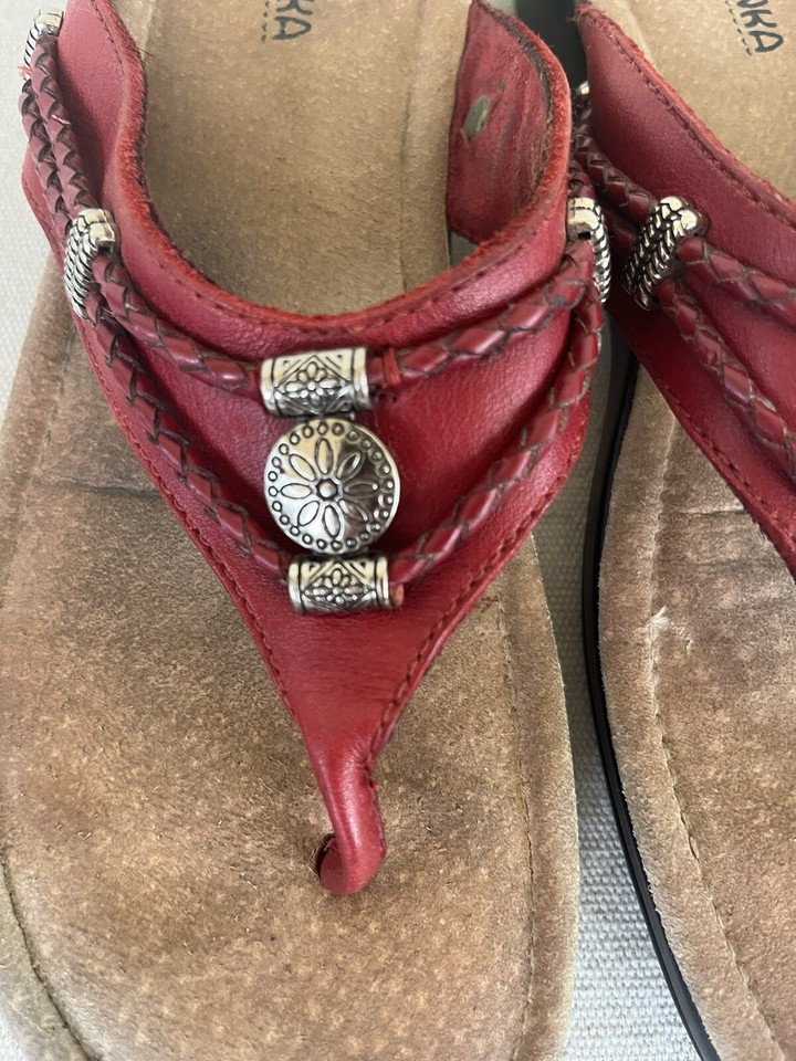 Minnetonka Red Braided Leather Silver Medalion Flip Flop Thong Sandals ...