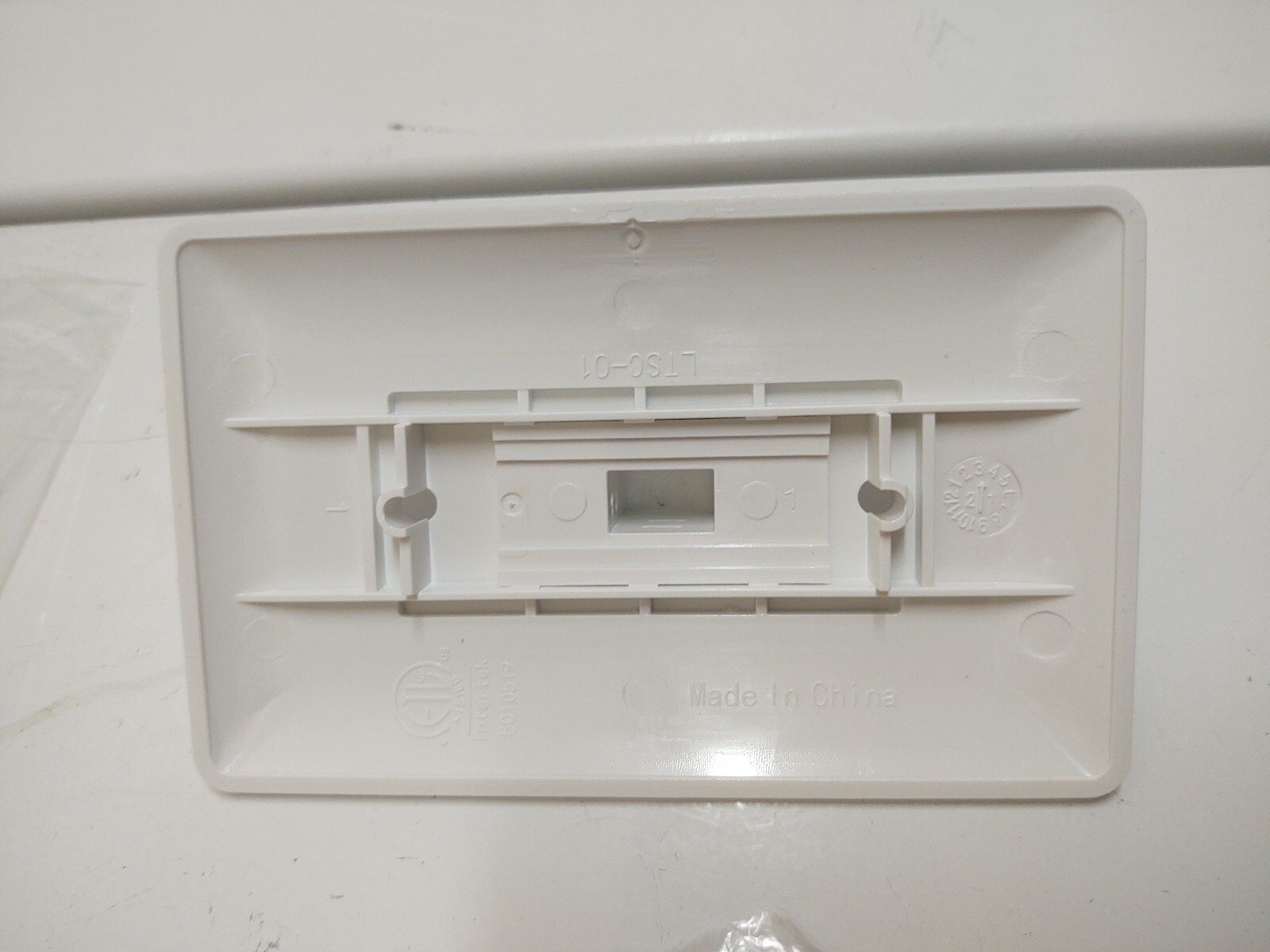 10-Intertek Taymac 5070W 1-Gang Wallplate, Paintable Cover-Up | eBay