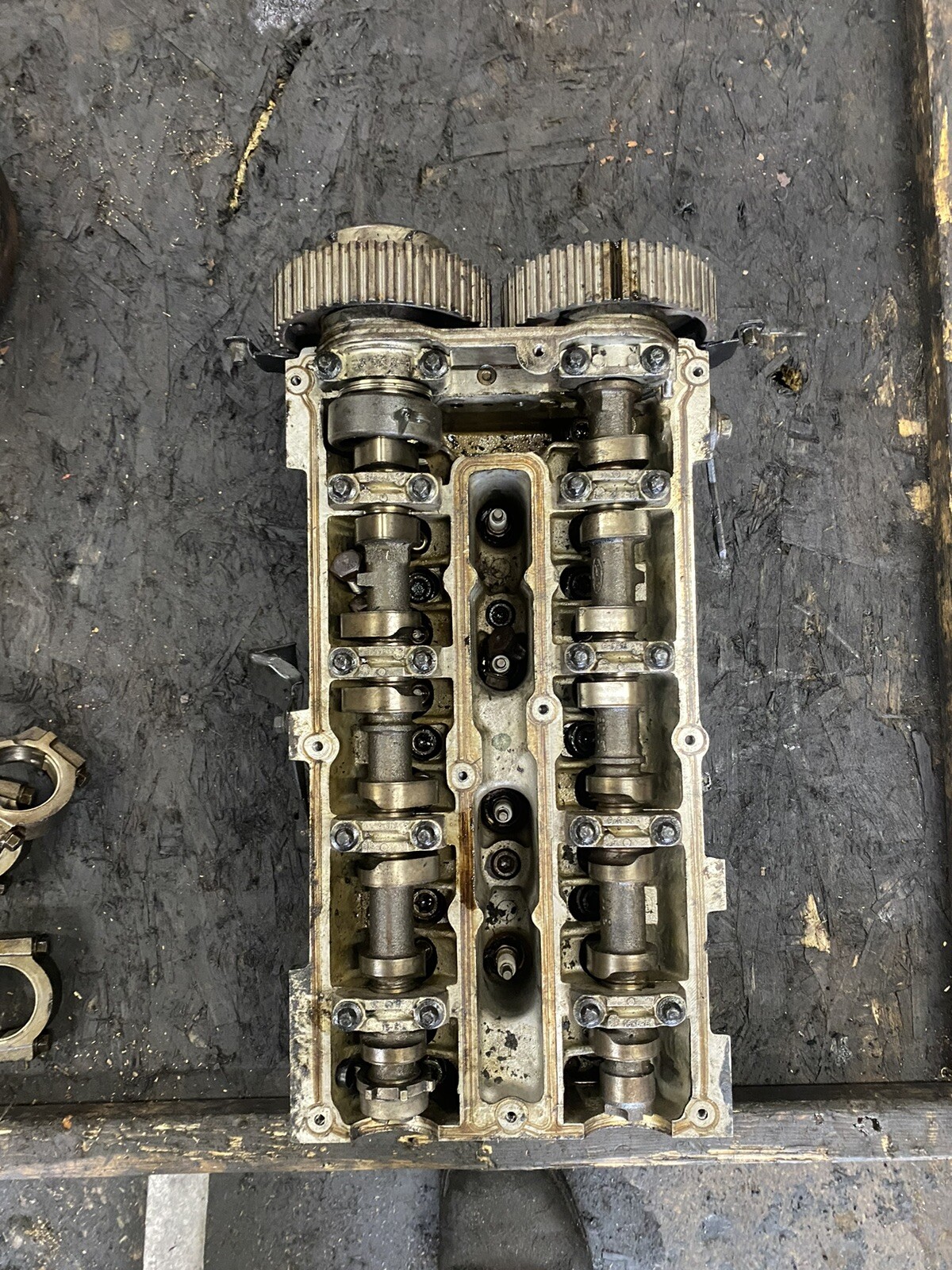 Ford 2.0 I4 Cylinder Head & Camshafts ML5W9 | eBay