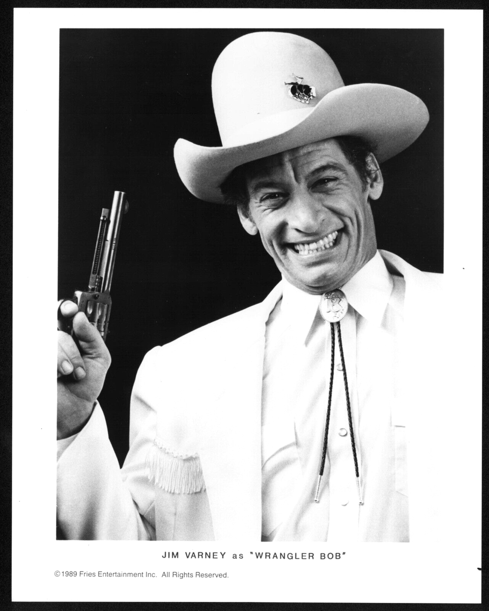 Jim Varney Fumando Comercial A Screen Still Of Jim Varney In The Movie