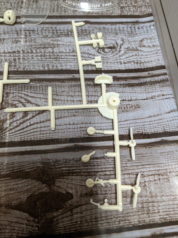 Aurora Piper Aztec C Airplane Plastic Model Kit | eBay