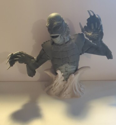 Creature From The Black Lagoon Bust Bank Black and White Diamond Select ...