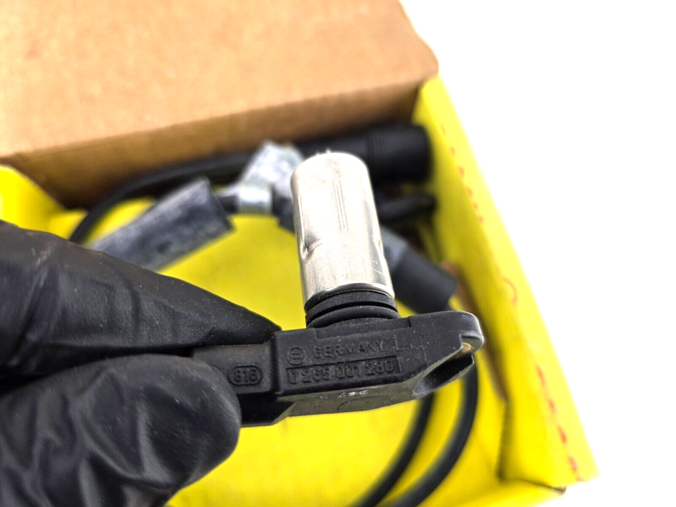 NOS Genuine Bosch Mercedes LH Front ABS Speed Sensor C126 W126 560SEC ...