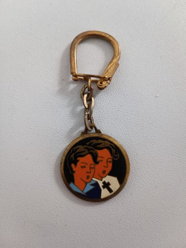 Porte-clés émaillé Catholique PETITS CHANTEURS A LA CROIX DE BOIS ...