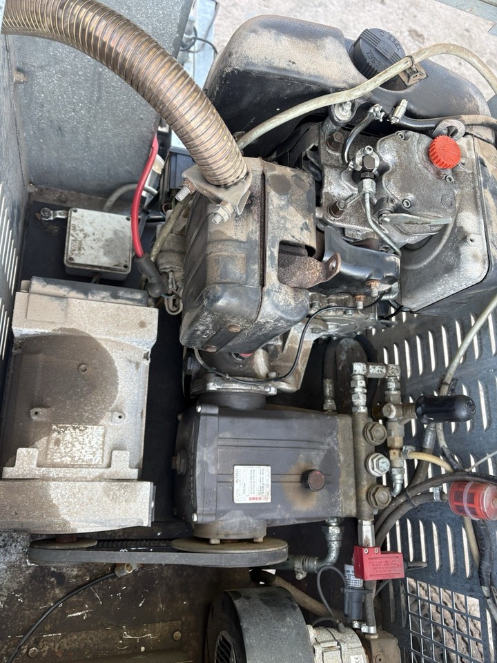 All in one trailer mounted hot & cold pressure washer/steam cleaner ...