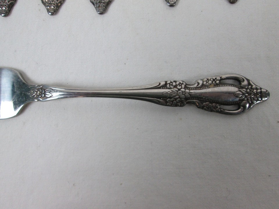 33 Pc. Oneida Raphael Distinction Deluxe HH Stainless Flatware. | eBay