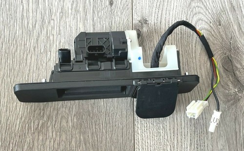 MERCEDES RELEASE HANDLE WITH CAMERA, PART# 2139009321, 0997500700 ...